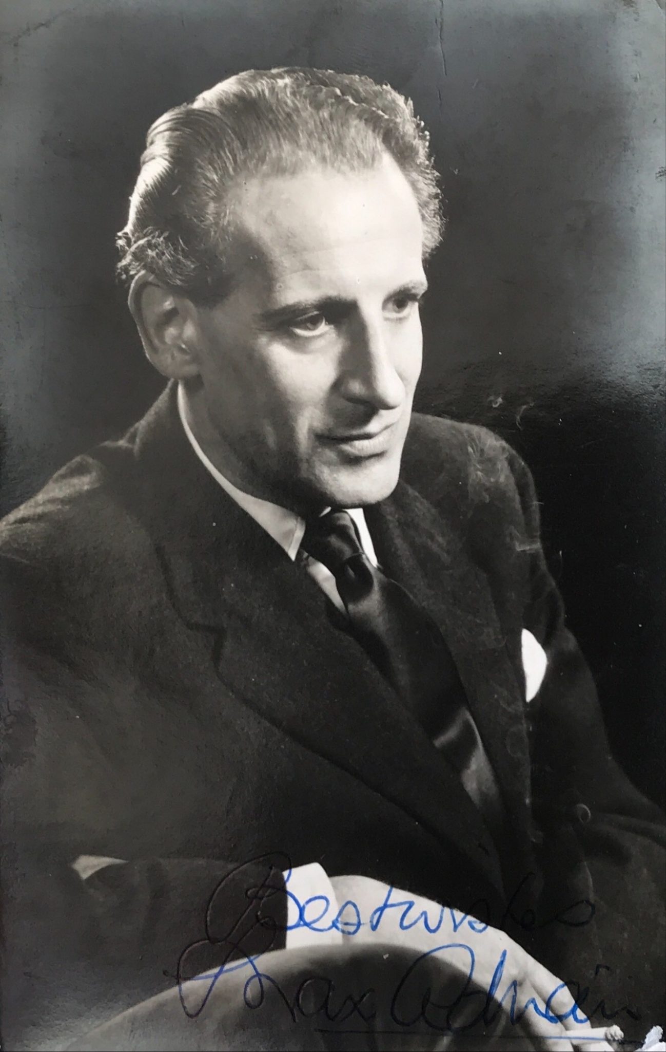 Max Adrian - Liam Bluett