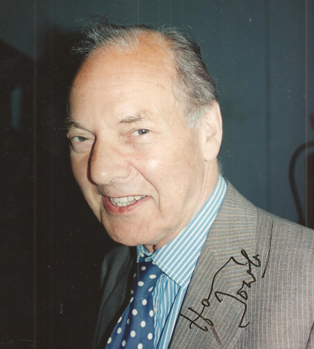 Harry Towb - Liam Bluett