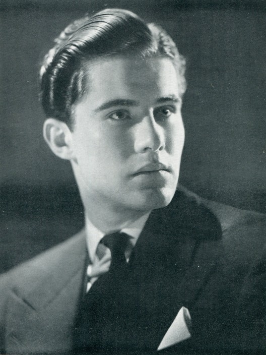 Peter Shaw – Movies & Autographed Portraits Through The Decades