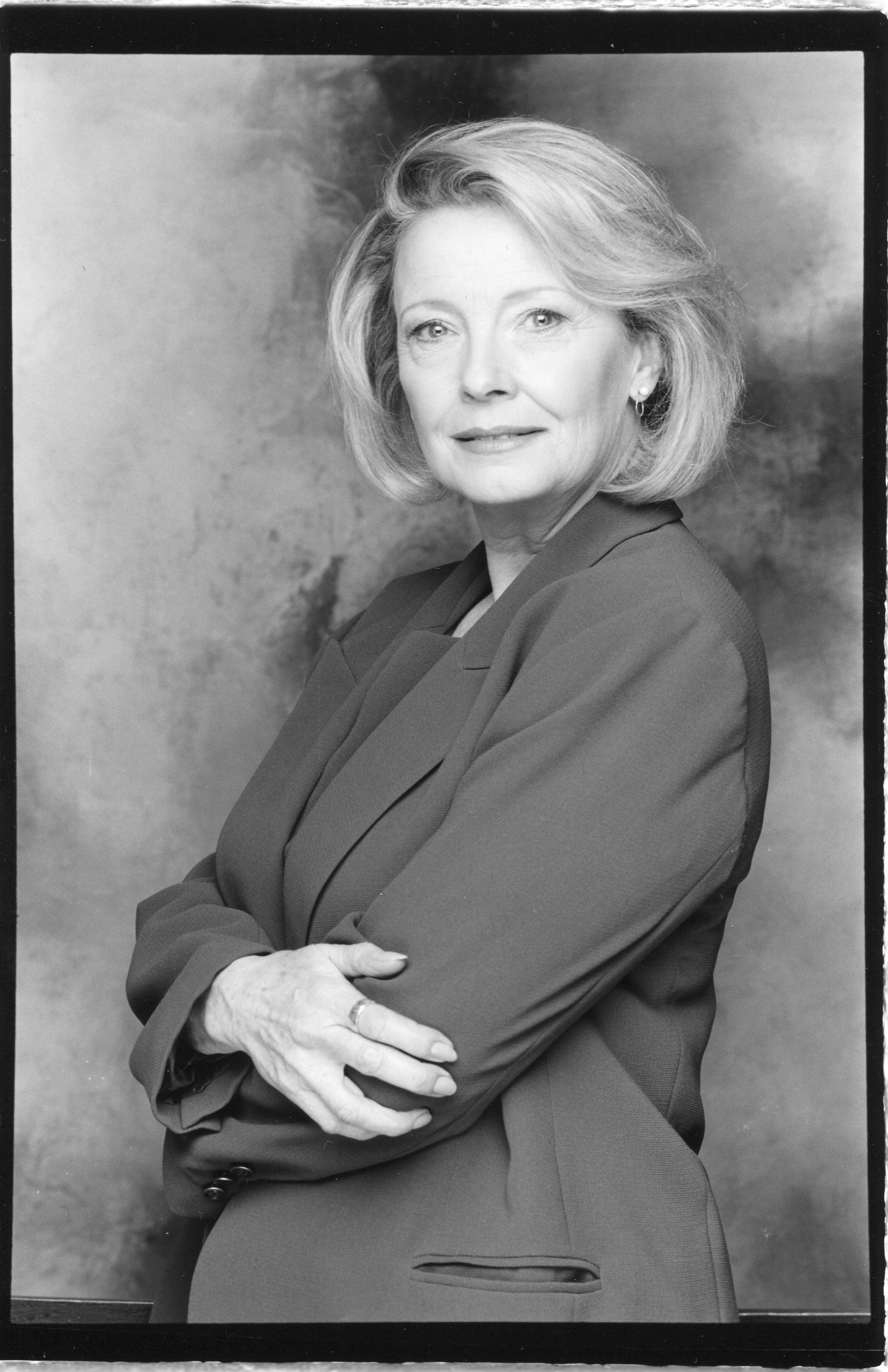 Elizabeth Shepherd - Liam Bluett